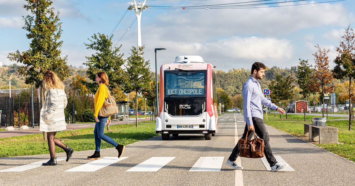 EasyMile Drives Autonomous Vehicle Safety
